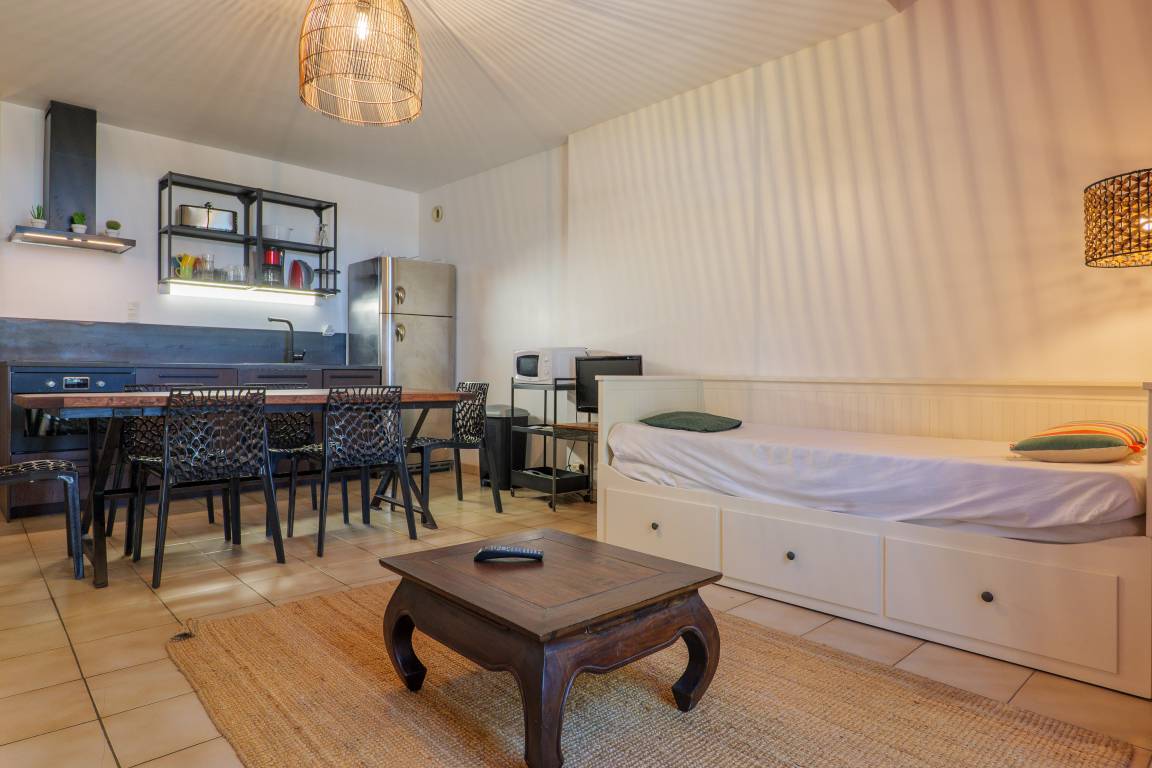75 M² Cottage ∙ 2 Chambres ∙ 8 Personnes - Vallon-Pont-d'Arc