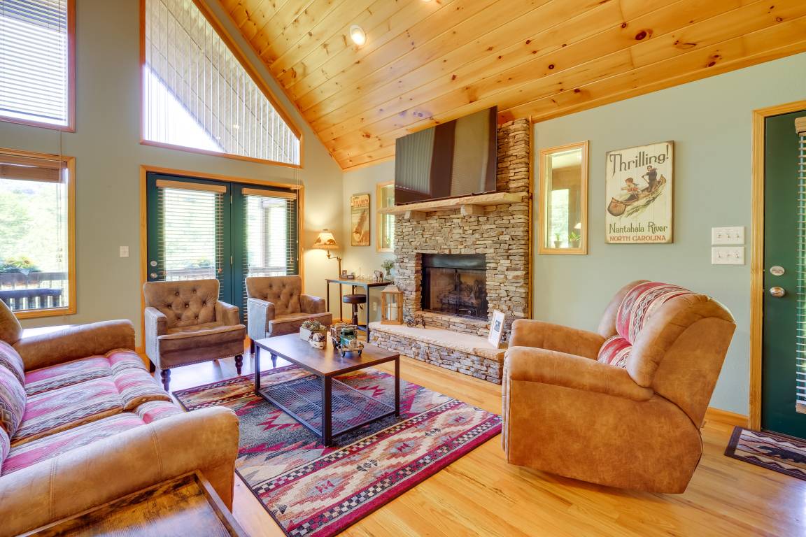 222 M² House ∙ 3 Bedrooms ∙ 6 Guests - Murphy, NC