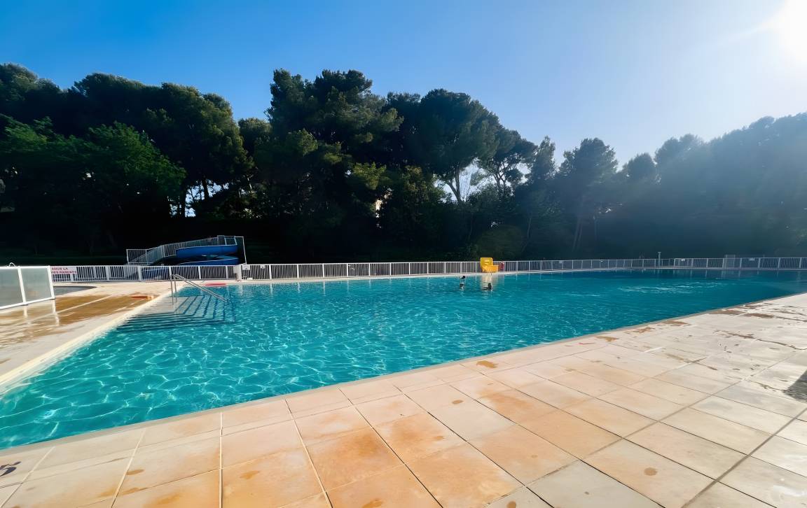 30 M² Appartement ∙ 1 Chambre ∙ 4 Personnes - Bandol