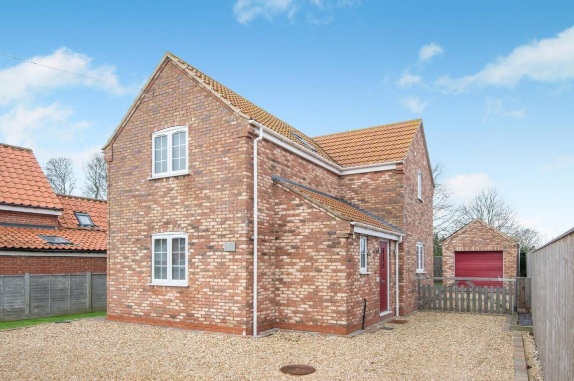 Cottage ∙ 3 Bedrooms ∙ 5 Guests - Louth