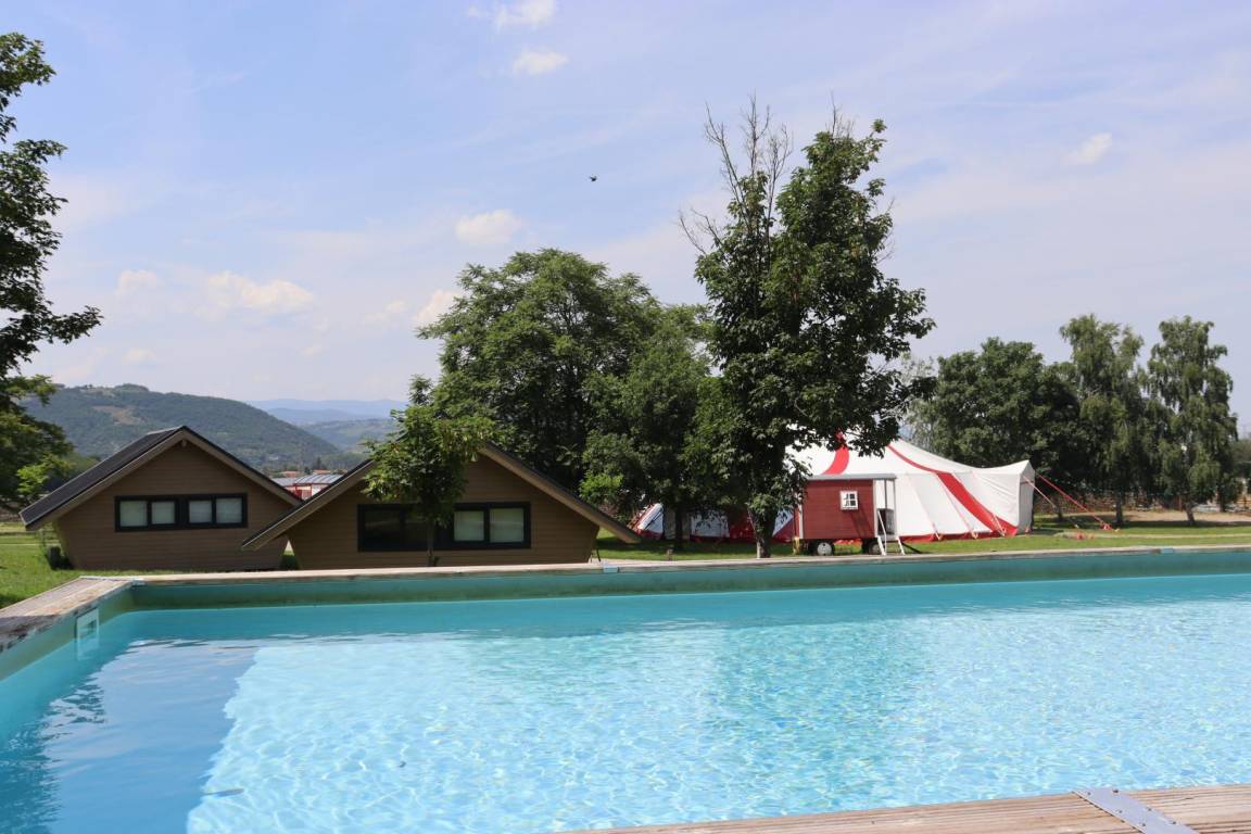 56 M² Gîte ∙ 3 Schlafzimmer ∙ 12 Gäste - Drôme