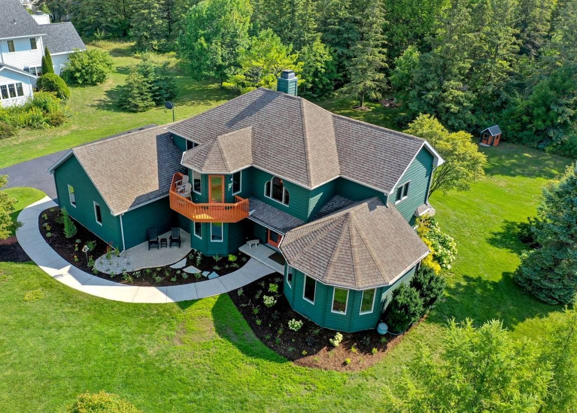 Accommodation ∙ 4 Bedrooms ∙ 12 Guests - Sister Bay, WI