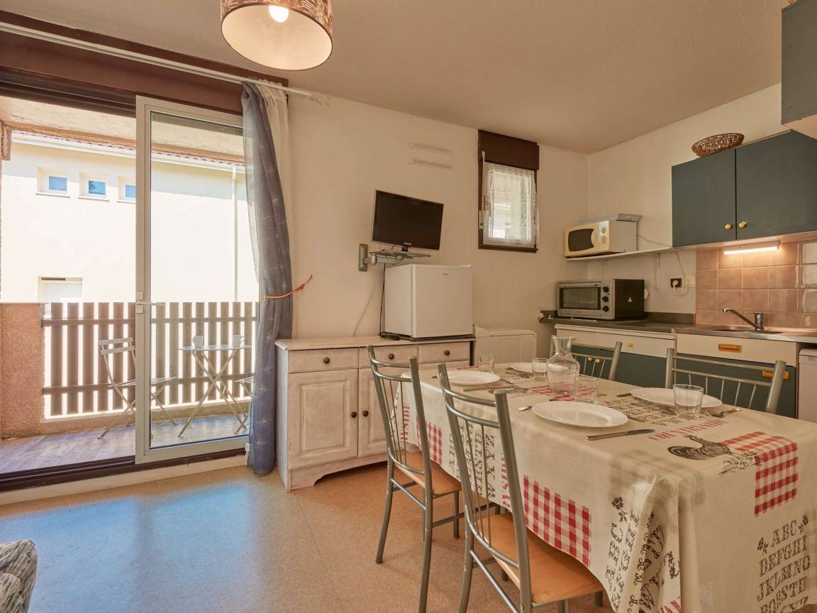 28 M² Apartamento ∙ 1 Habitación ∙ 2 Huéspedes - Cazaubon