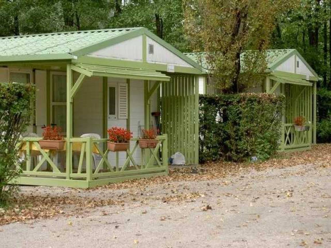 27 M² Mökki ∙ 5 Vierasta - Ibis Budget Lons le Saunier