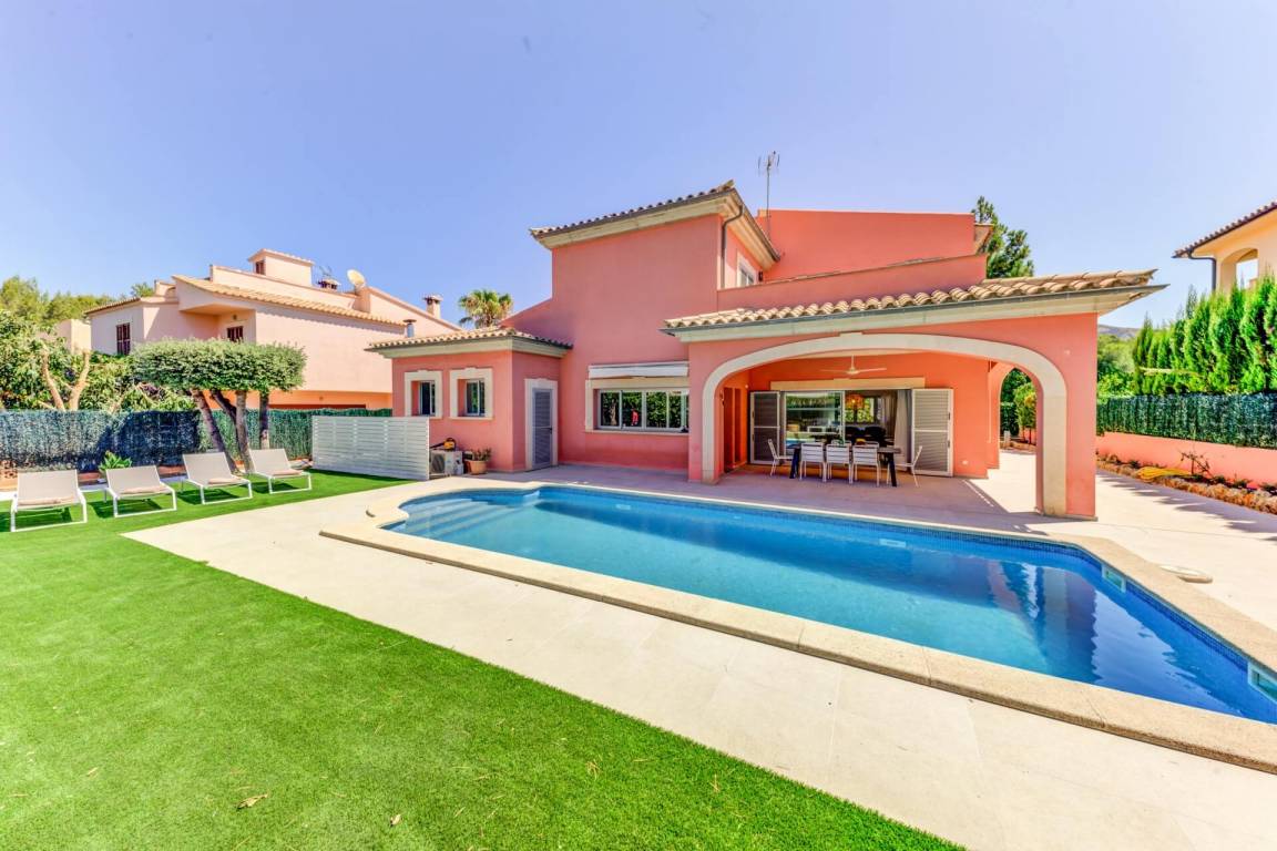 240 M² Villa ∙ 4 Schlafzimmer ∙ 8 Gäste - Alcúdia