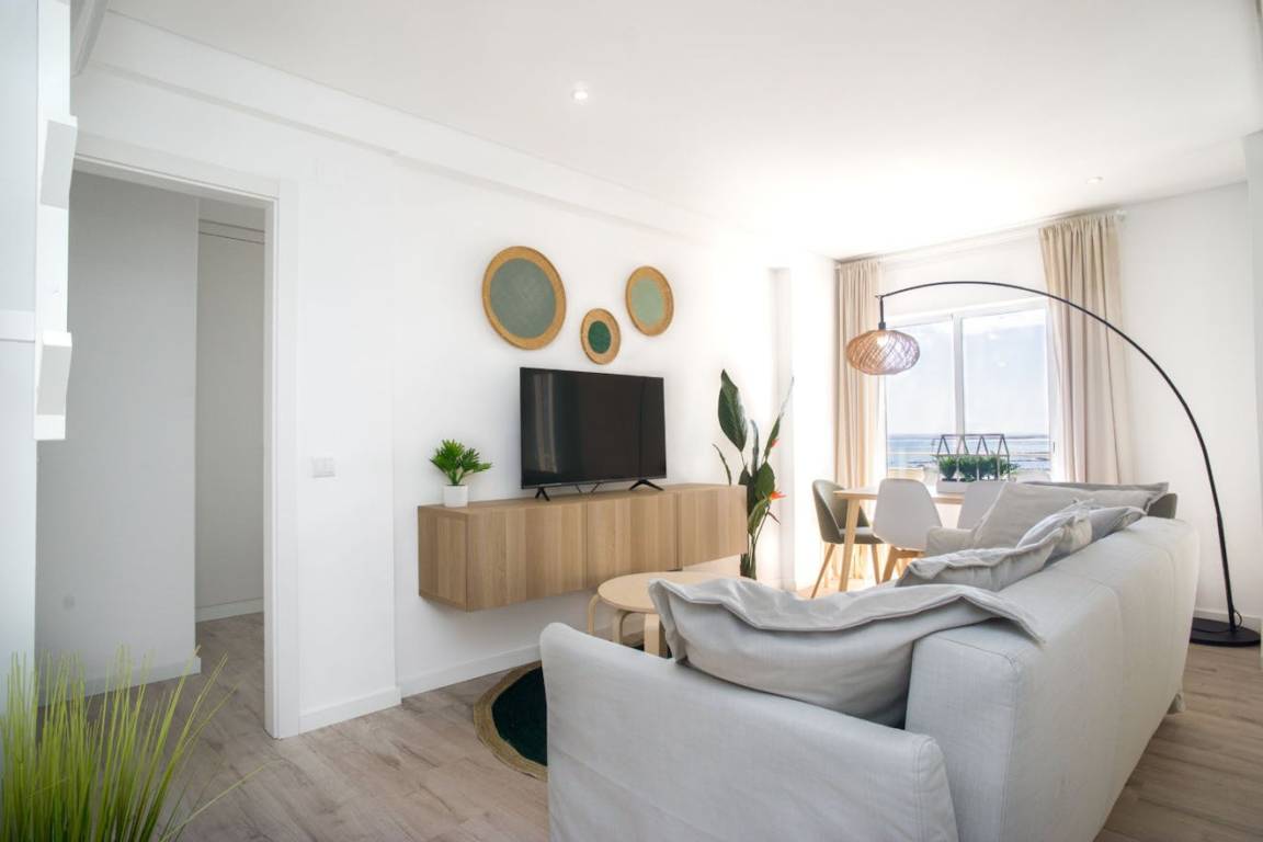 80 M² Lägenhet ∙ 2 Sovrum ∙ 4 Gäster - Faro