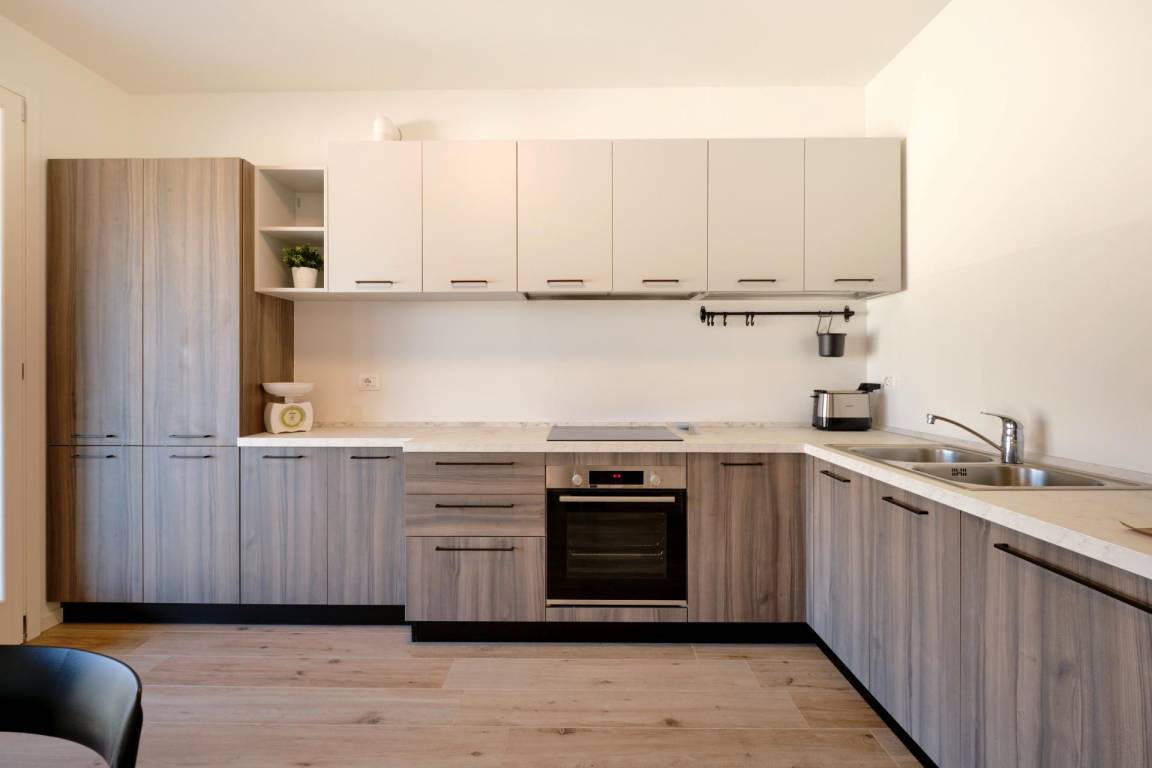 70 M² Ferienwohnung ∙ 2 Schlafzimmer ∙ 4 Gäste - Garda