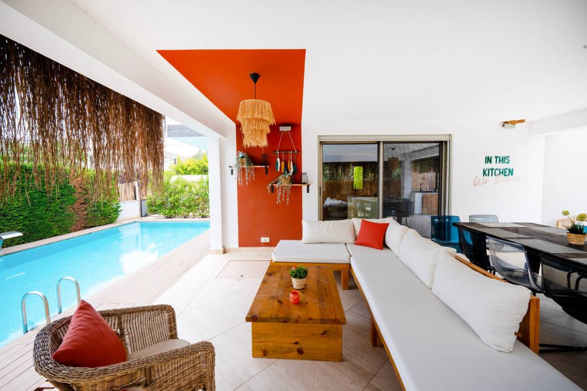 360 M² Villa ∙ 6 Schlafzimmer ∙ 15 Gäste - Çeşme