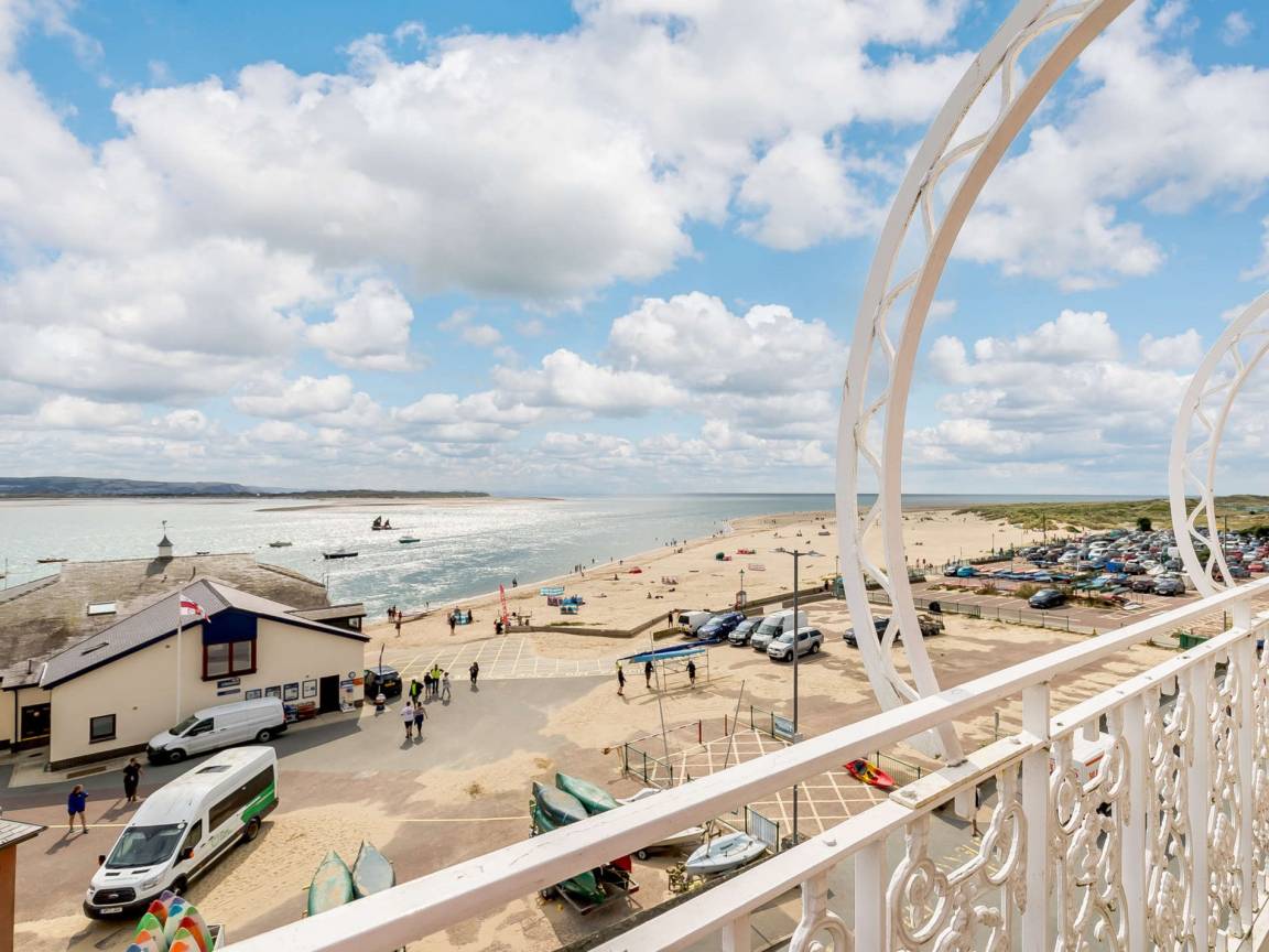 Cottage ∙ 2 Bedrooms ∙ 4 Guests - Tywyn