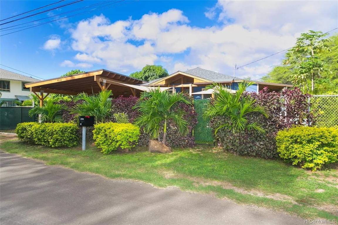House ∙ 3 Bedrooms ∙ 10 Guests - O‘ahu, HI