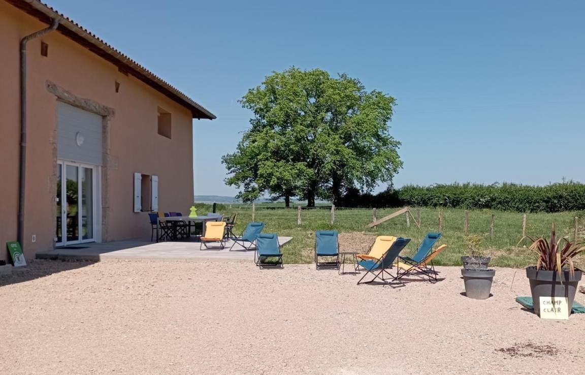 193 M² Gîte ∙ 5 Chambres ∙ 12 Personnes - Ain