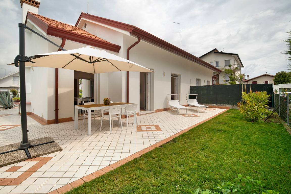 60 M² Villa ∙ 2 Schlafzimmer ∙ 4 Gäste - Jesolo