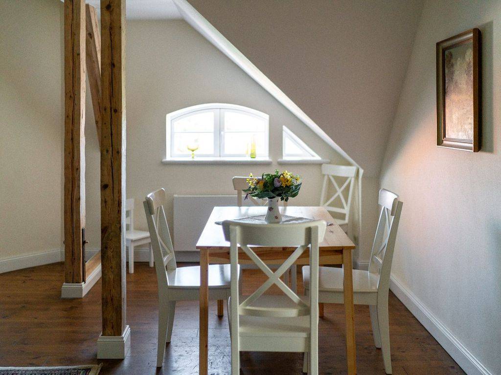 82 M² Ferienwohnung ∙ 2 Schlafzimmer ∙ 6 Gäste - Ribnitz-Damgarten