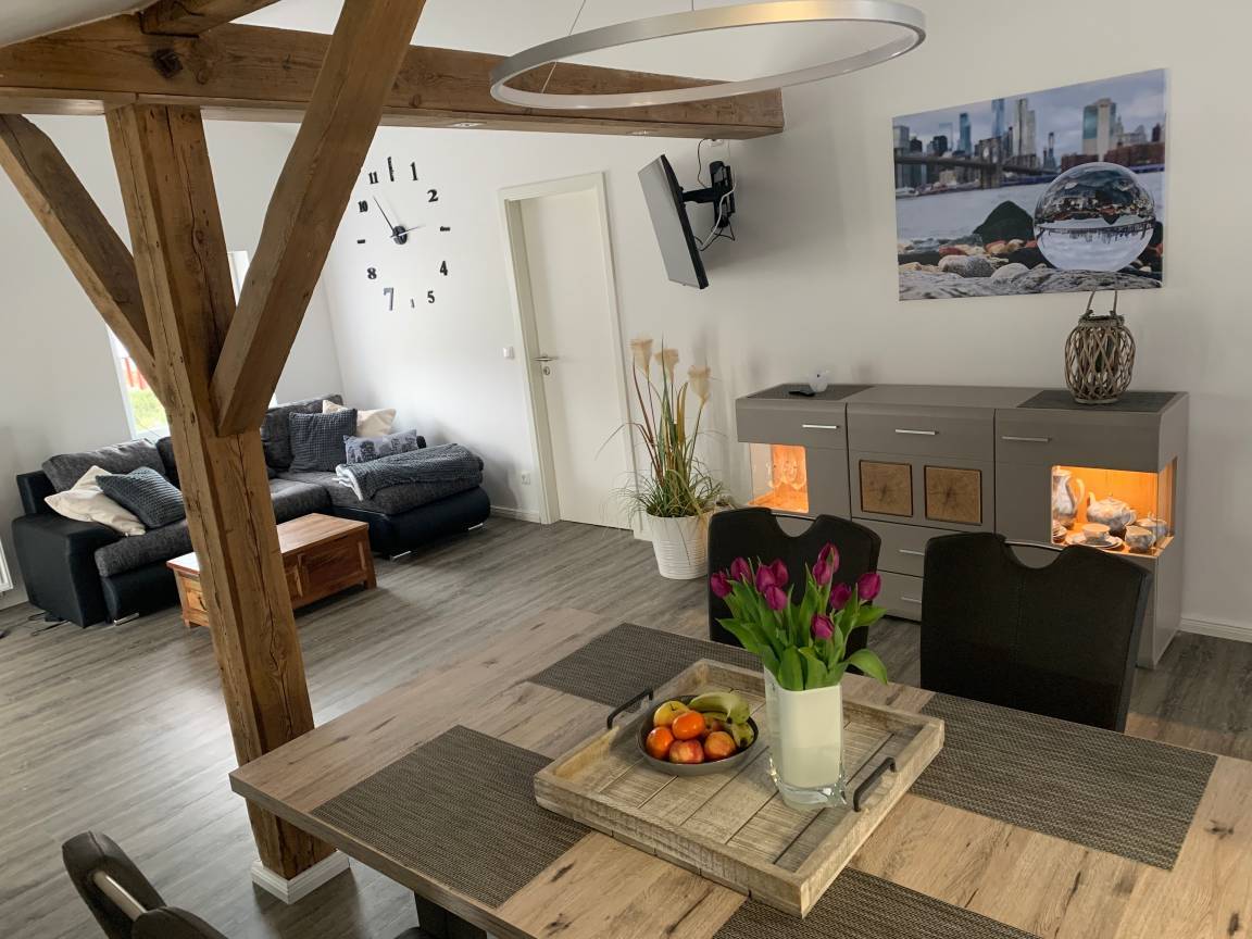 80 M² Ferienwohnung ∙ 2 Schlafzimmer ∙ 4 Gäste - Neuenhagen bei Berlin