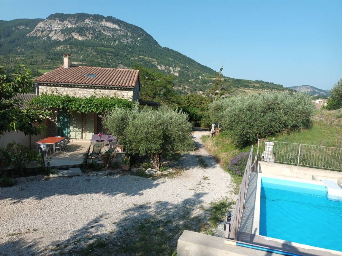 85 M² Maison De Vacances ∙ 3 Chambres ∙ 7 Personnes - La Motte-Chalancon