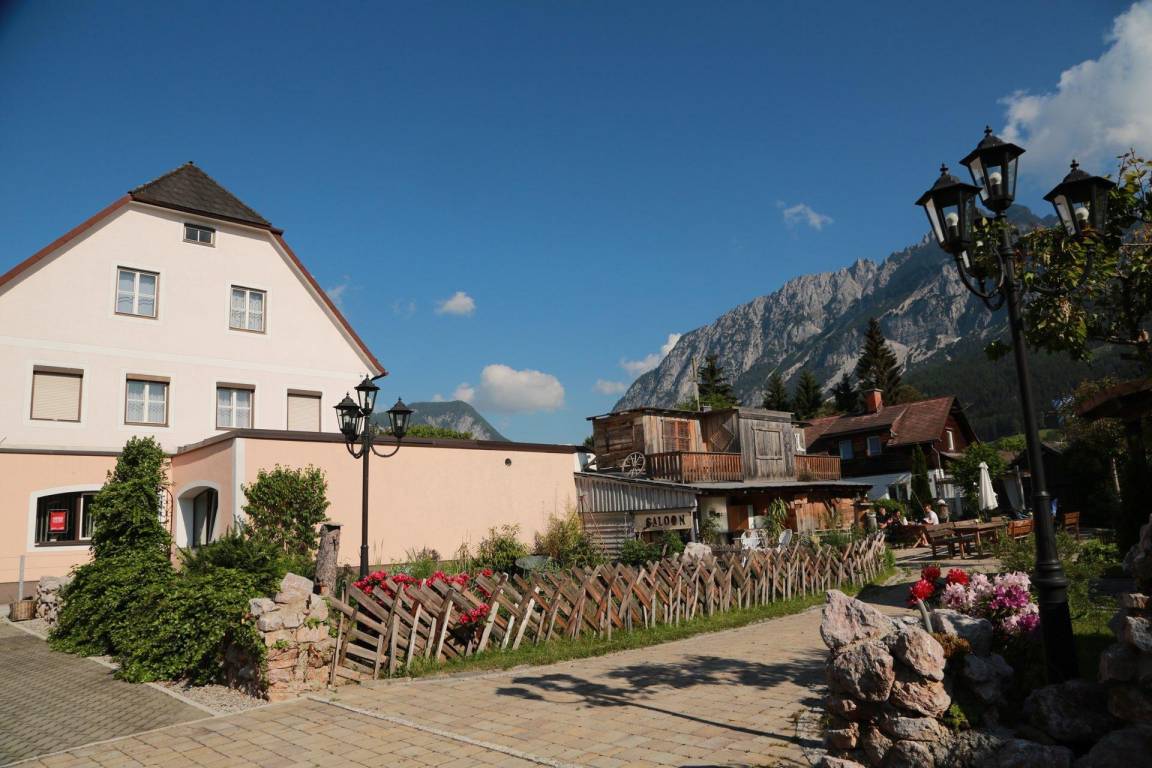 220 M² Ferienhaus ∙ 6 Schlafzimmer ∙ 10 Gäste - Tauplitz