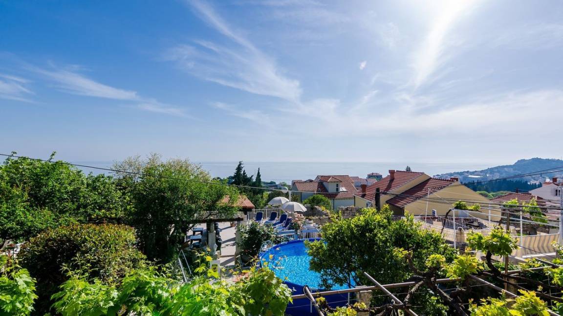 60 M² Apartment ∙ 2 Bedrooms ∙ 4 Guests - Dubrovnik