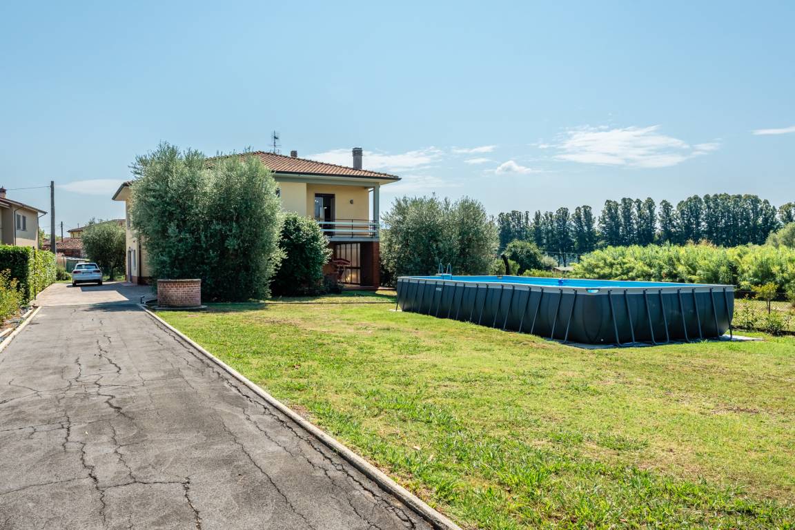 160 M² Apartment ∙ 3 Bedrooms ∙ 6 Guests - Lucca