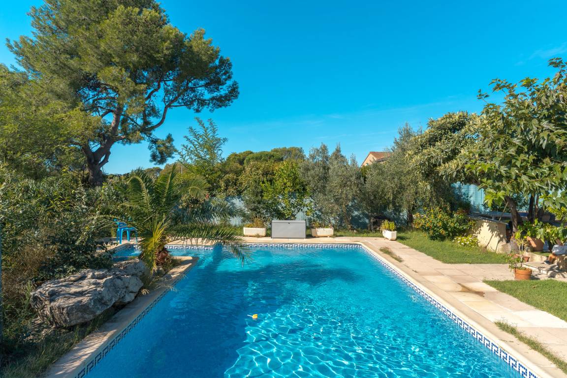 15 M² Studio ∙ 1 Chambre ∙ 2 Personnes - Lambesc