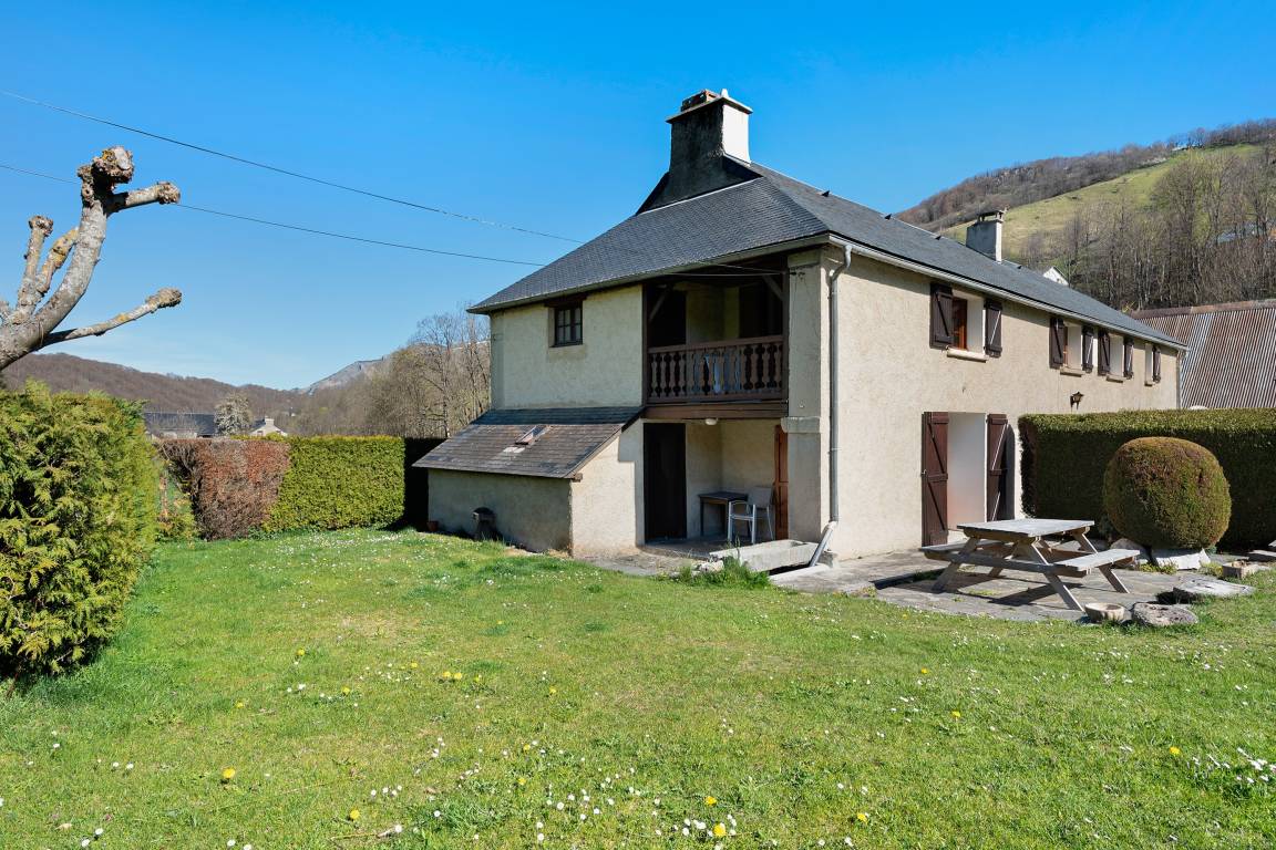 120 M² Maison De Vacances ∙ 3 Chambres ∙ 5 Personnes - Campan