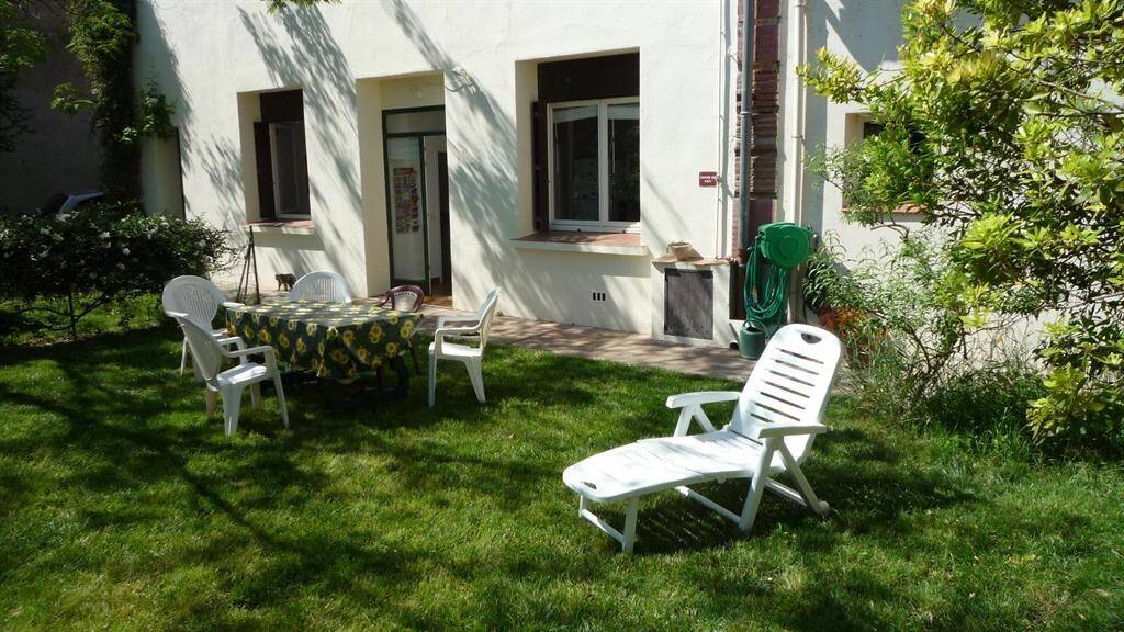 100 M² Maison De Vacances ∙ 3 Chambres ∙ 12 Personnes - Saint-Cyprien