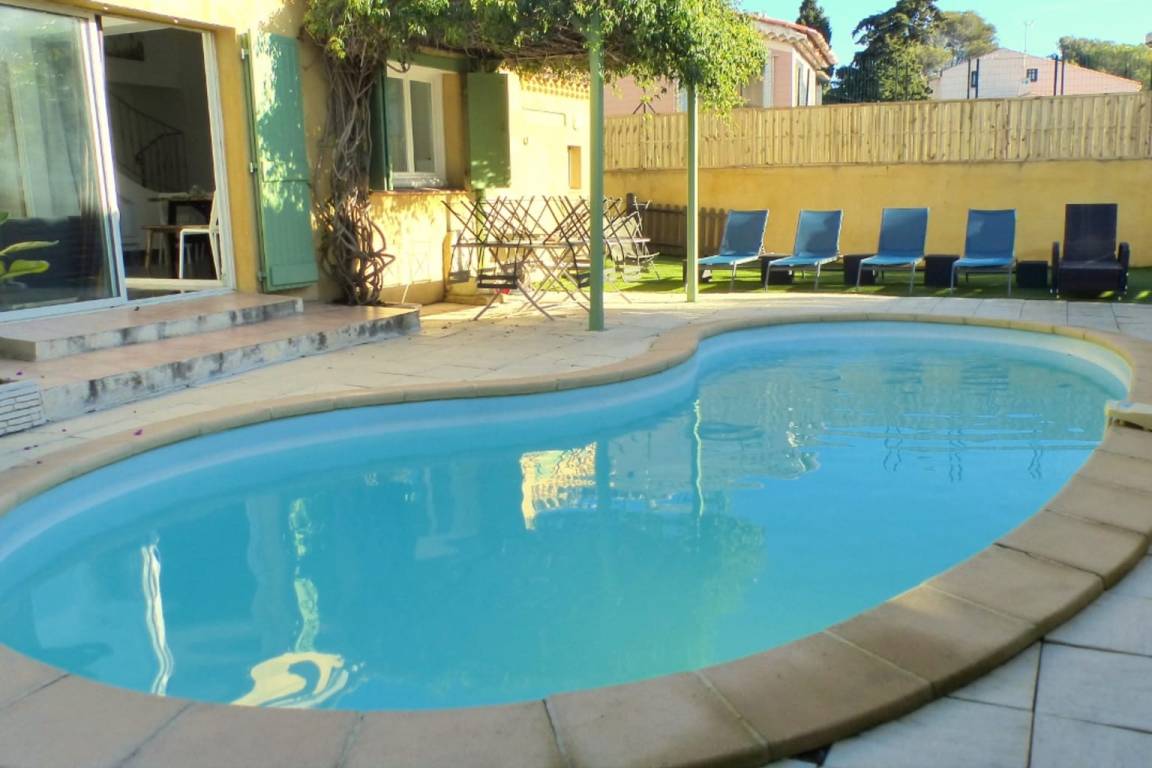 155 M² Maison De Vacances ∙ 5 Chambres ∙ 10 Personnes - Le Castellet