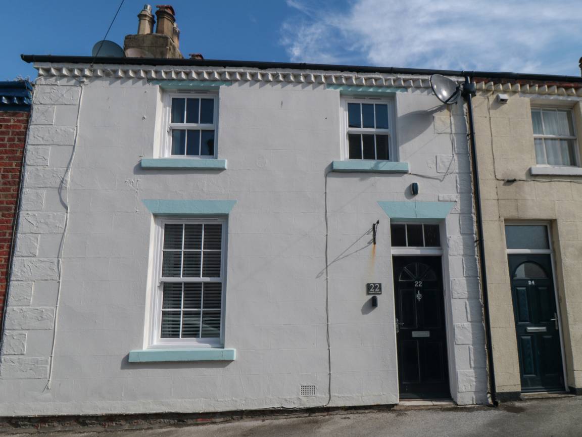Cottage ∙ 3 Bedrooms ∙ 5 Guests - Scarborough