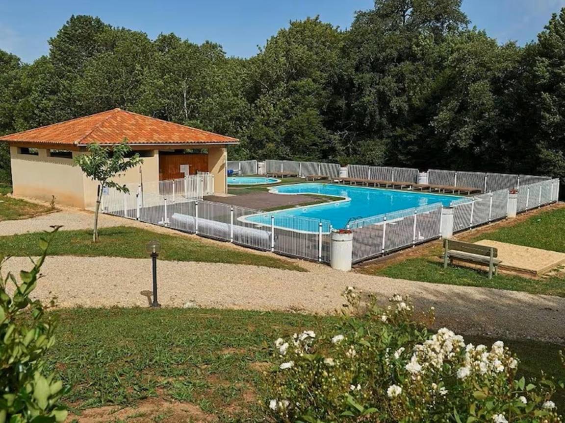 130 M² Maison De Vacances ∙ 3 Chambres ∙ 6 Personnes - Figeac