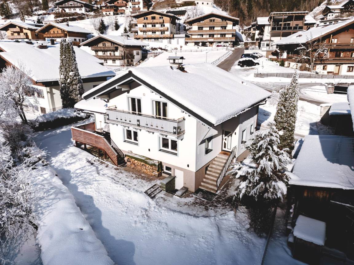 80 M² Ferienwohnung ∙ 1 Schlafzimmer ∙ 4 Gäste - Saalbach-Hinterglemm