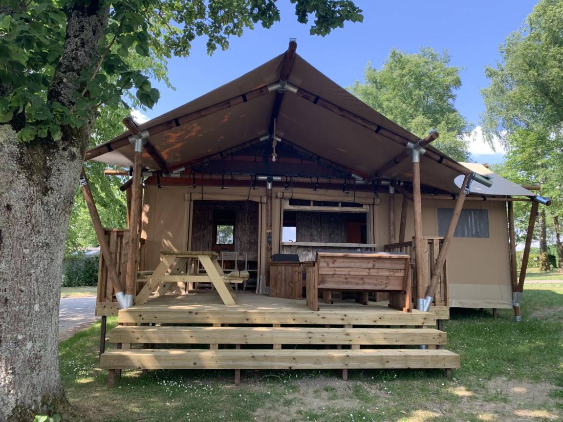 40 M² Zelt ∙ 2 Schlafzimmer ∙ 5 Gäste - Vosges