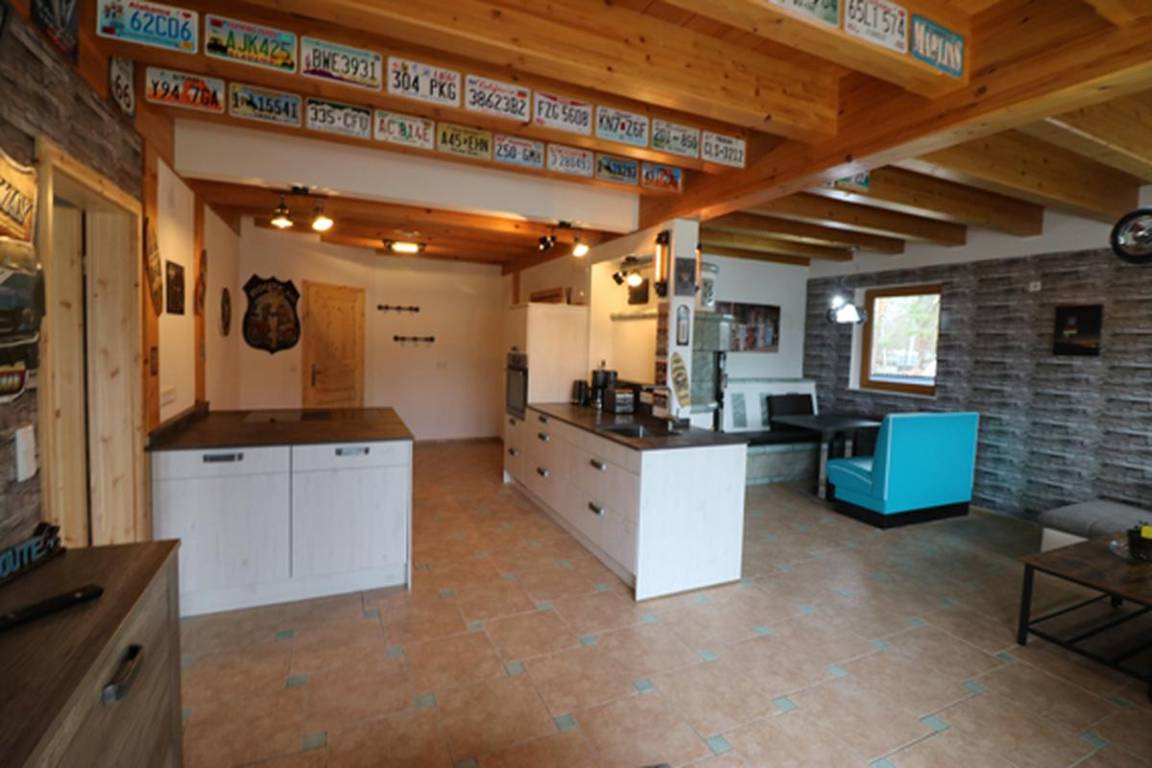 90 M² Ferienwohnung ∙ 3 Schlafzimmer ∙ 6 Gäste - Finsterwalde