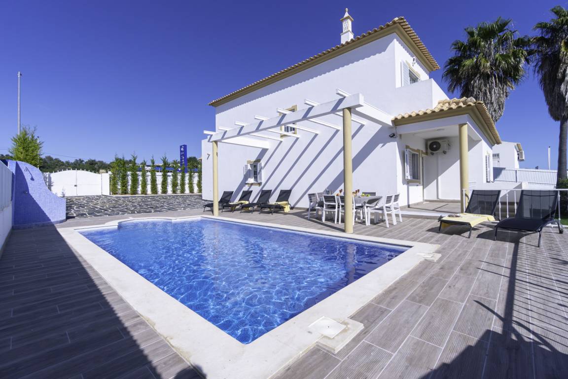 180 M² Villa ∙ 3 Habitaciones ∙ 9 Huéspedes - Guia