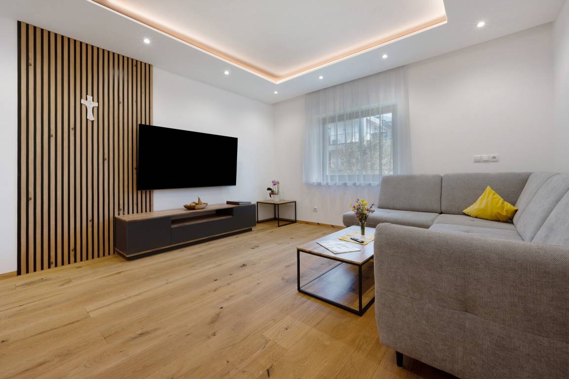 110 M² Apartment ∙ 3 Bedrooms ∙ 9 Guests - Brixen