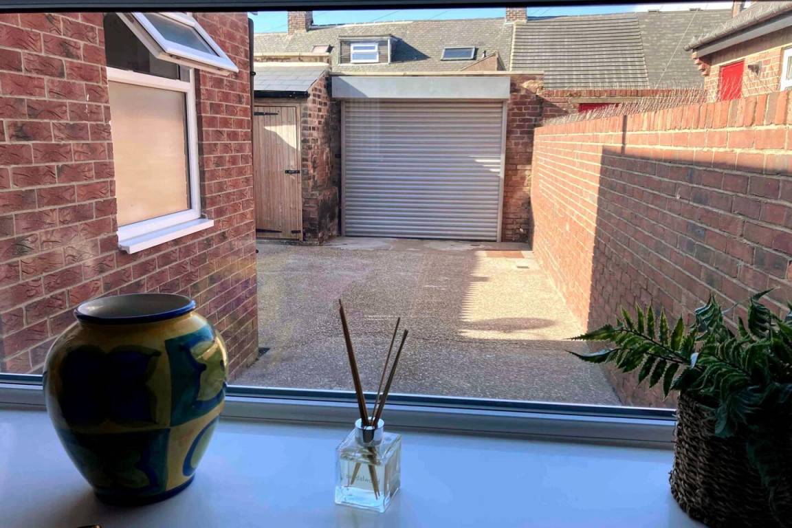 80 M² House ∙ 2 Bedrooms ∙ 4 Guests - Sunderland