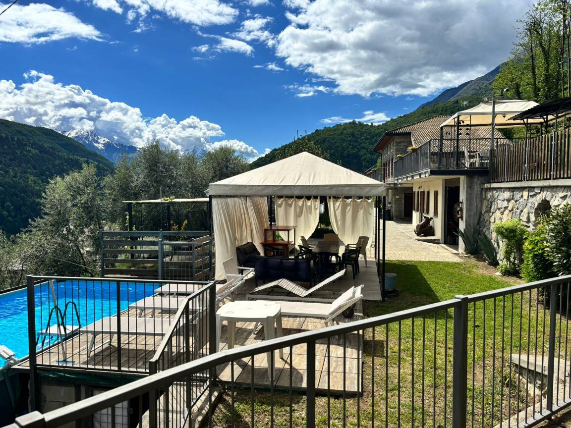 150 M² Chalet ∙ 2 Bedrooms ∙ 15 Guests - Sondrio