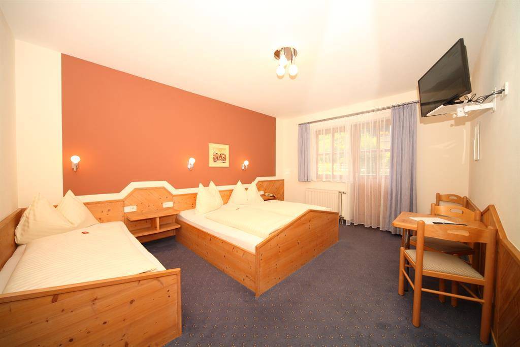 22 M² Hotel ∙ 1 Bedroom ∙ 3 Guests - Haus im Ennstal
