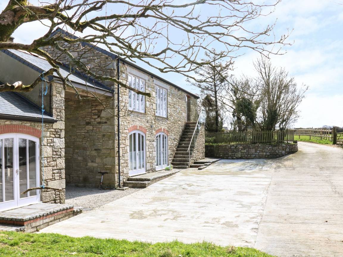Cottage ∙ 2 Bedrooms ∙ 4 Guests - Falmouth