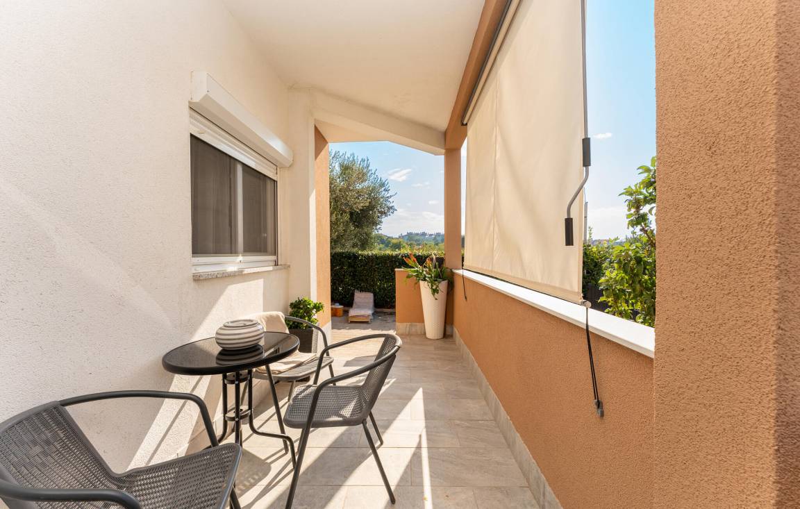 84 M² Ferienwohnung ∙ 2 Schlafzimmer ∙ 6 Gäste - Zadar