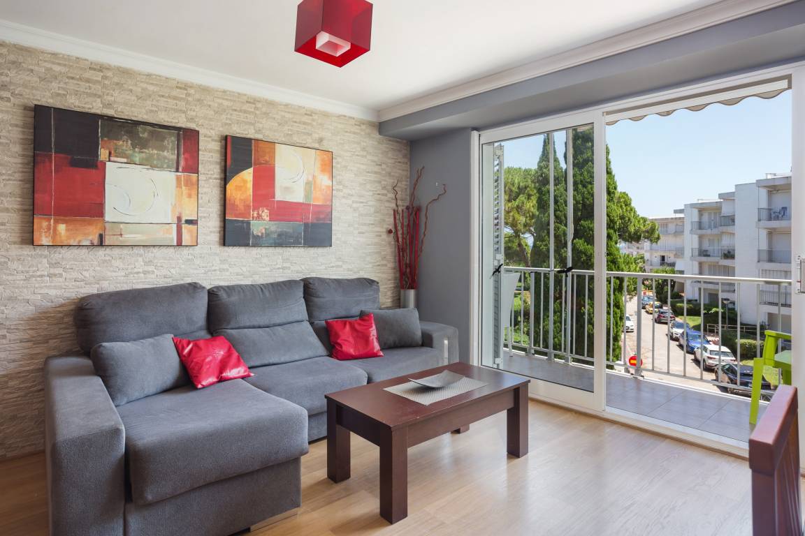 80 M² Apartment ∙ 3 Bedrooms ∙ 6 Guests - Gandia