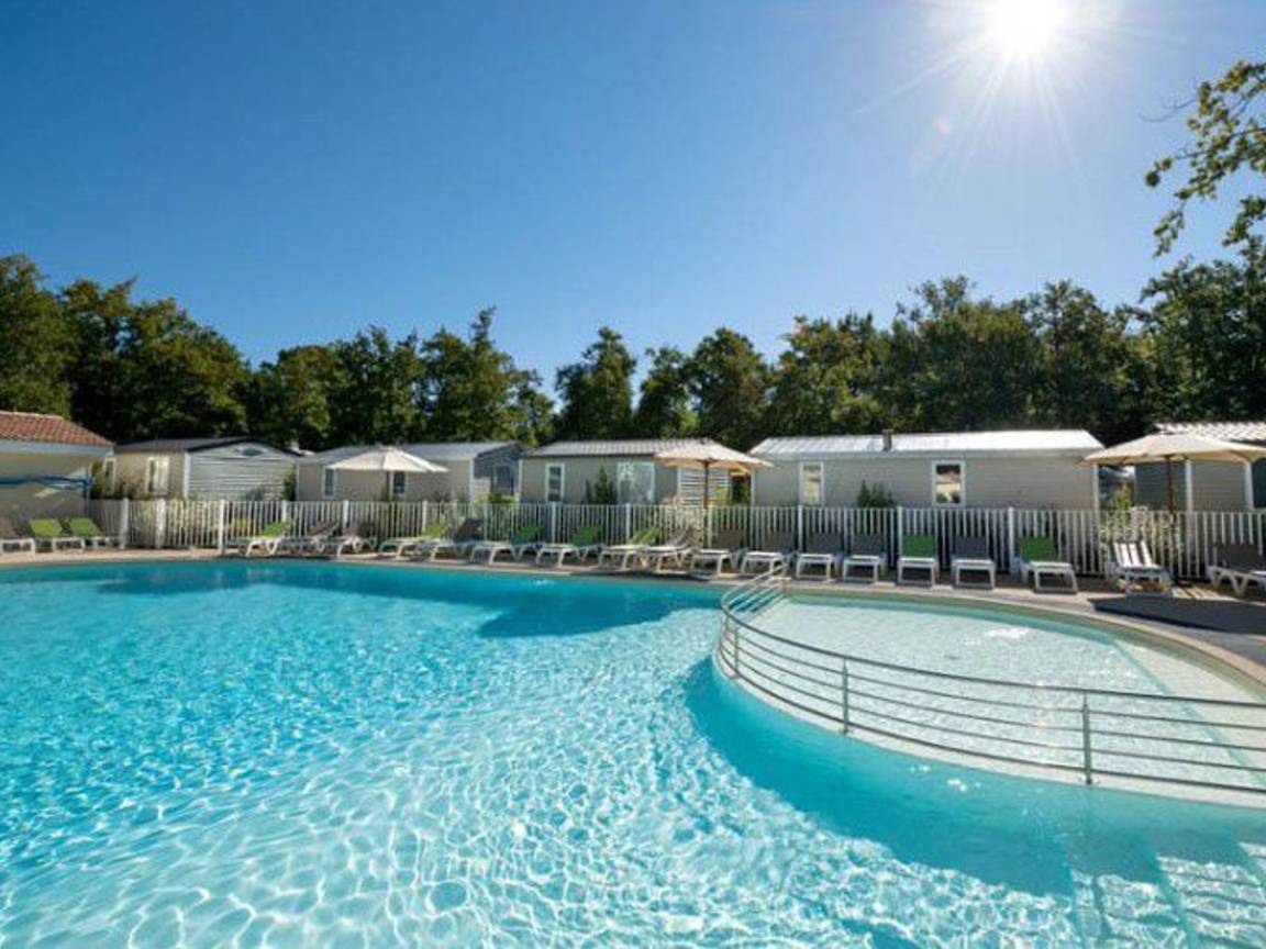 32 M² Mobil-home ∙ 3 Chambres ∙ 6 Personnes - Royan