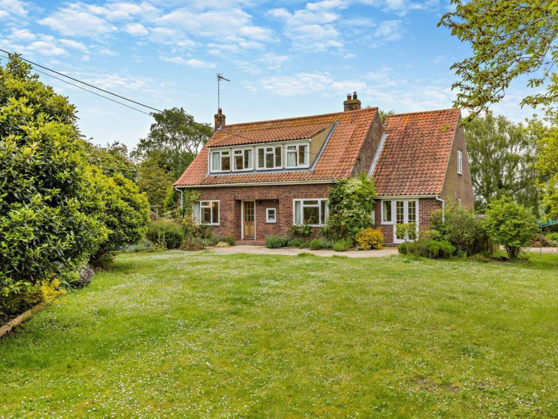 Cottage ∙ 4 Bedrooms ∙ 7 Guests - Blakeney