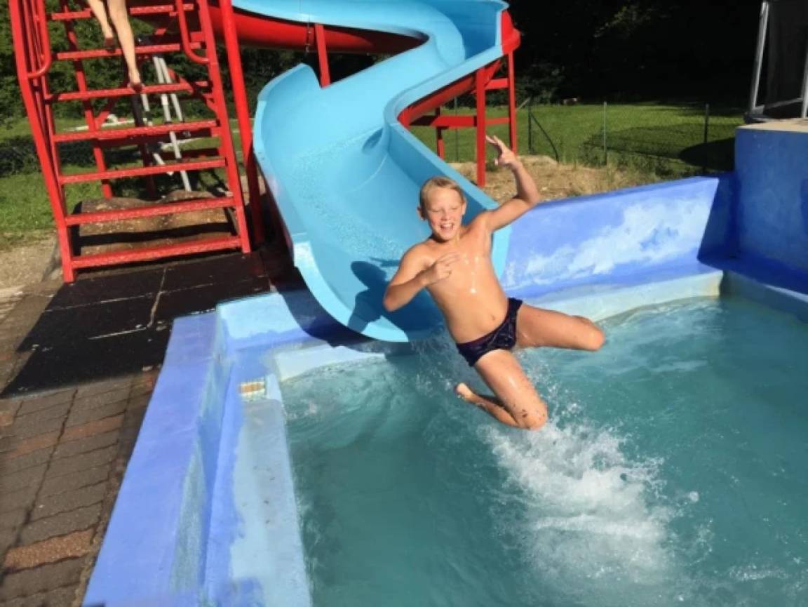 35 M² Camping-unterkunft ∙ 3 Schlafzimmer ∙ 7 Gäste - Nièvre