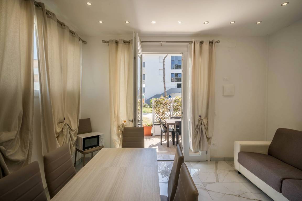 90 M² Ferienwohnung ∙ 2 Schlafzimmer ∙ 8 Gäste - Bibione