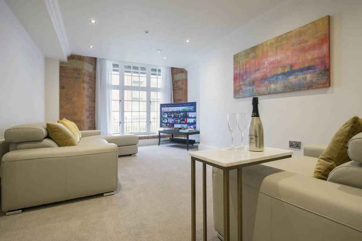 Apartment ∙ 1 Bedroom ∙ 5 Guests - York