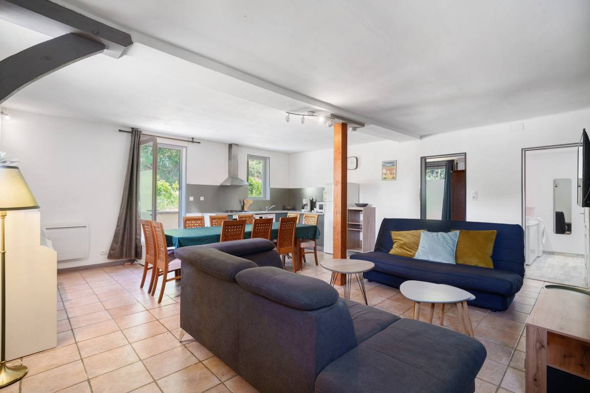 120 M² Maison De Vacances ∙ 4 Chambres ∙ 10 Personnes - Montignac