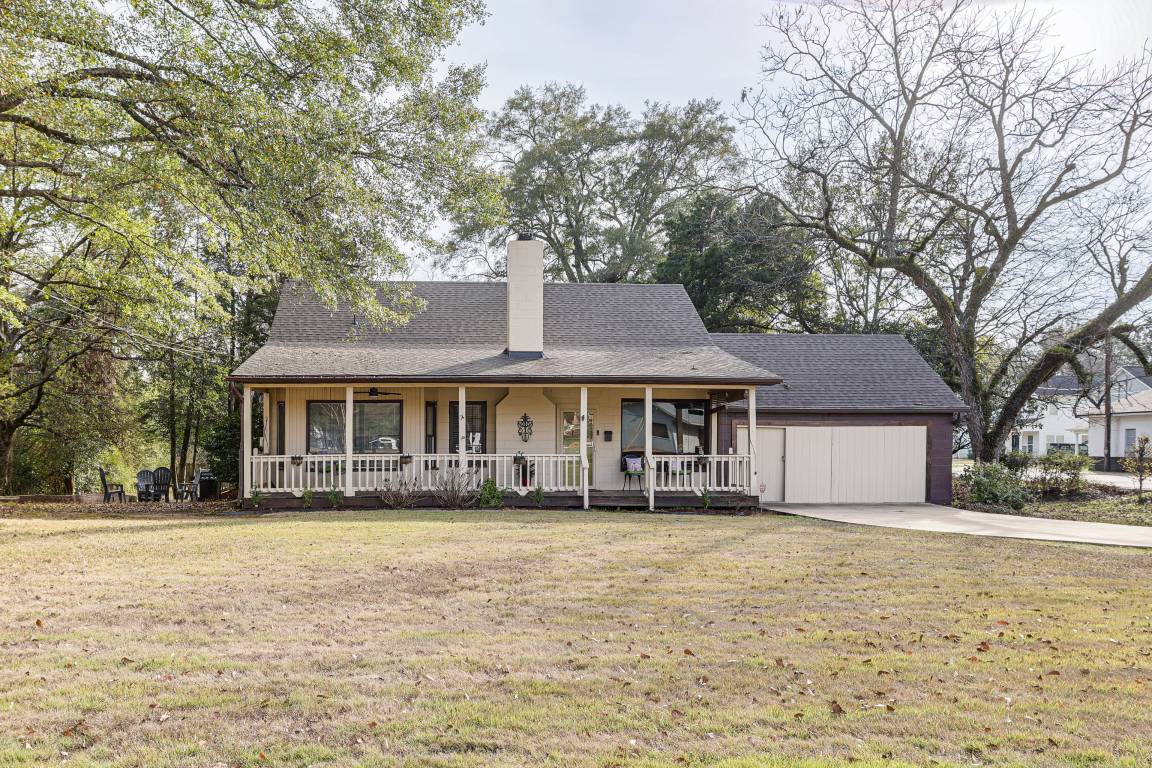 167 M² House ∙ 3 Bedrooms ∙ 6 Guests - Tuscaloosa, AL
