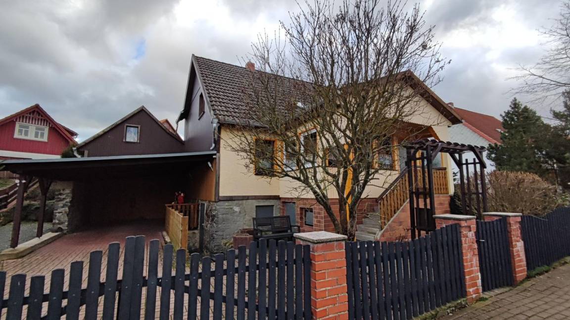 130 M² Ferienhaus ∙ 4 Schlafzimmer ∙ 9 Gäste - Thale