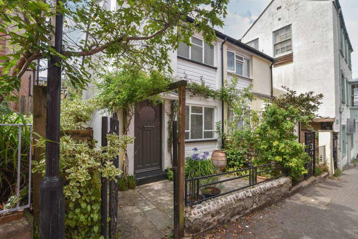 Cottage ∙ 2 Bedrooms ∙ 4 Guests - Lyme Regis