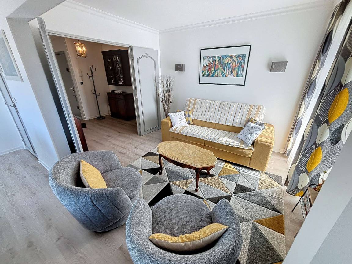 74 M² Appartement ∙ 2 Chambres ∙ 4 Personnes - Granville