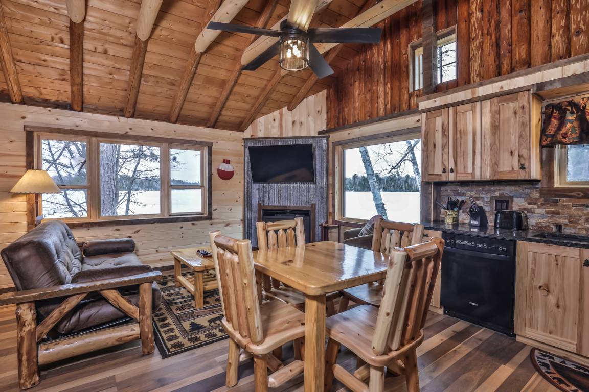 House ∙ 2 Bedrooms ∙ 7 Guests - St. Germain, WI
